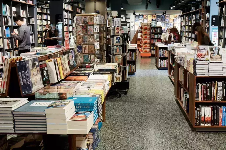 The 7 Best Bookshops in Melbourne | Enjoy Travel