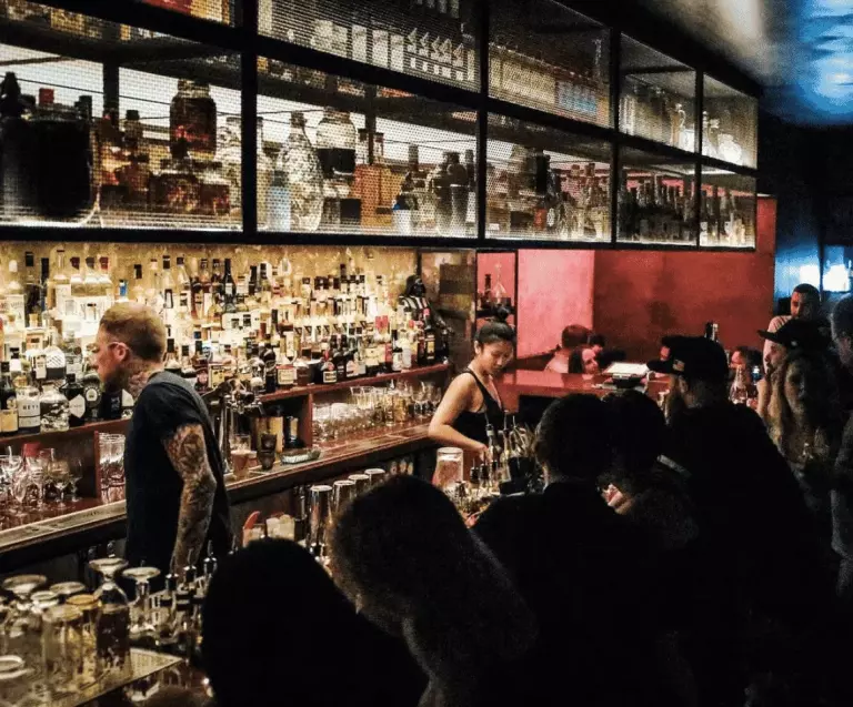 The 7 Best Bars in Toronto - Great fun places to drink | Enjoy Travel