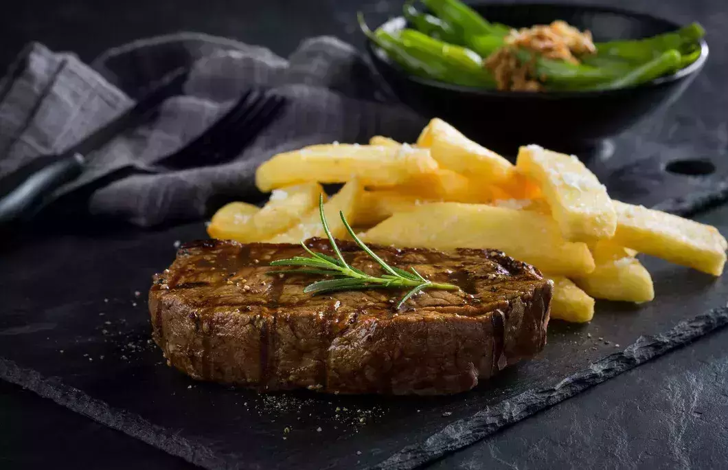 7 Best Steakhouses in Michigan | Enjoy Travel