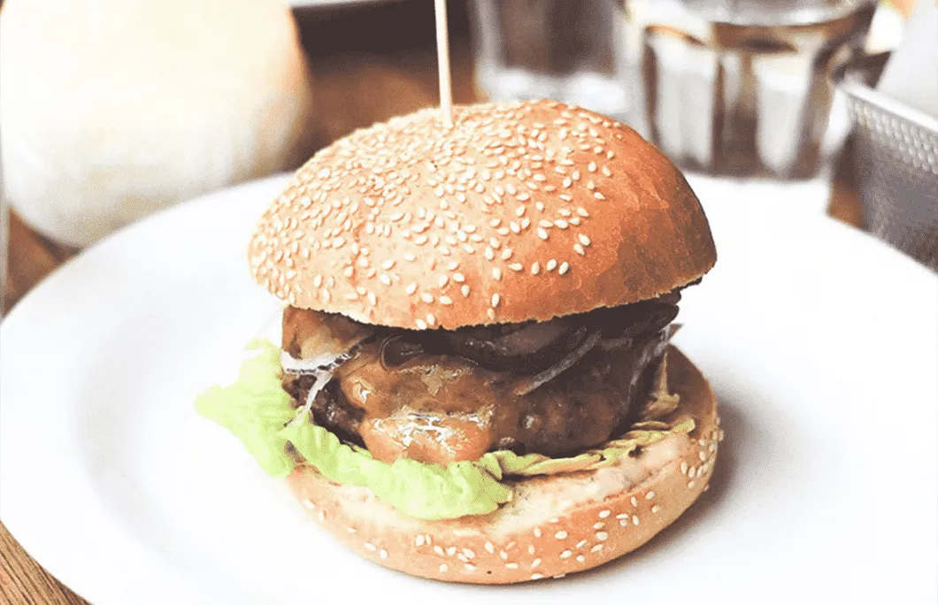 The 7 Best Burgers In Colombo | Enjoy Travel