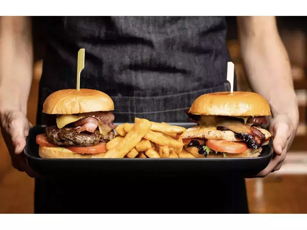 The 7 Best Burgers In Cairns | Enjoy Travel