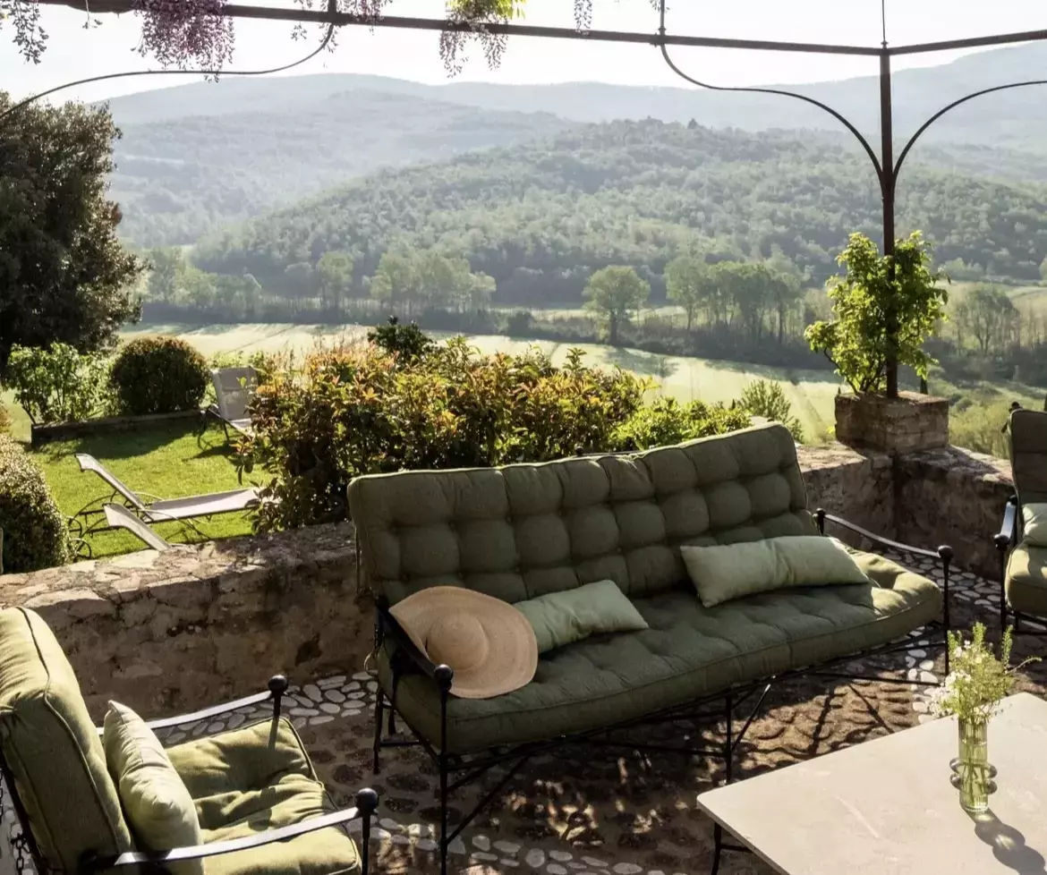 Italian Vineyard Hotels: 7 Unforgettable Wine Country Escapes | Enjoy ...