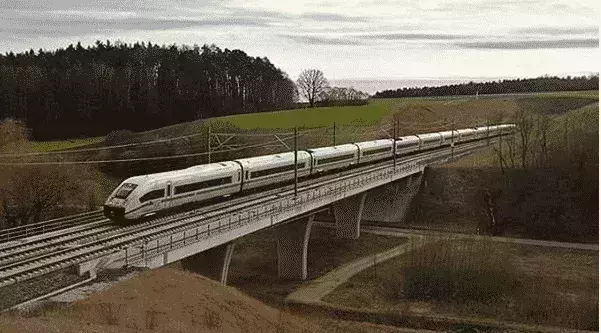 7 Of The Fastest Trains In The World | Enjoy Travel