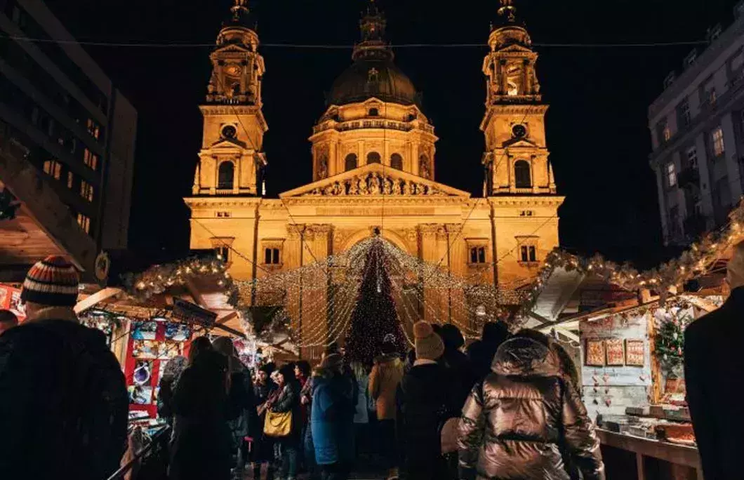 Budapest Vs Vienna: How To Choose Between The Two | Enjoy Travel