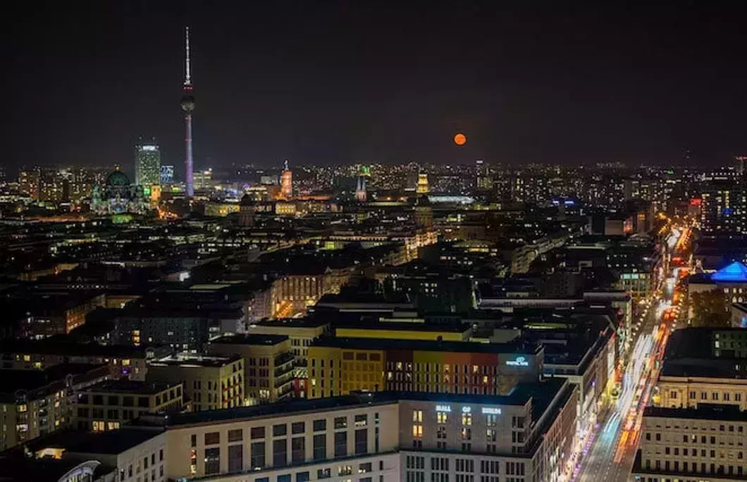 7 Countries with Best Nightlife in Europe | Enjoy Travel