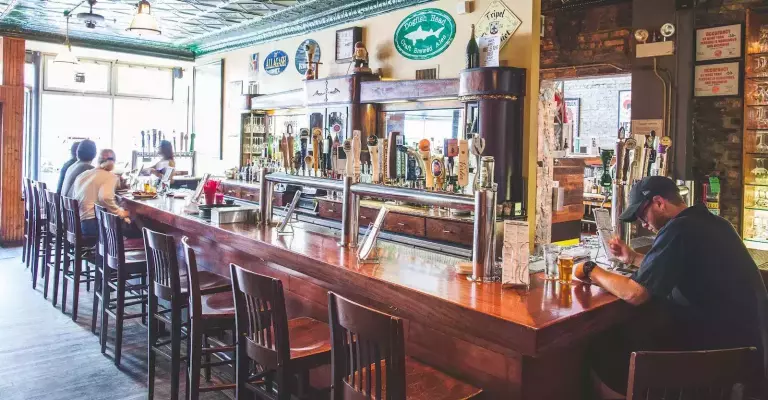 The 50 Best Craft Beer Bars In The US | Enjoy Travel