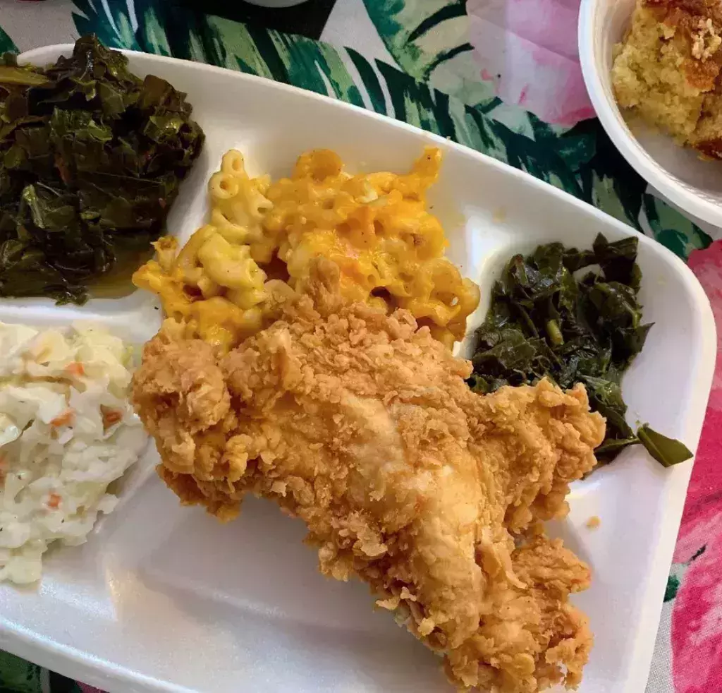 The 7 Best Places For Fried Chicken In Charleston | Enjoy Travel