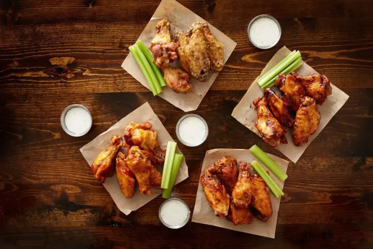 The 7 Best Places For Chicken Wings In Wisconsin | Enjoy Travel
