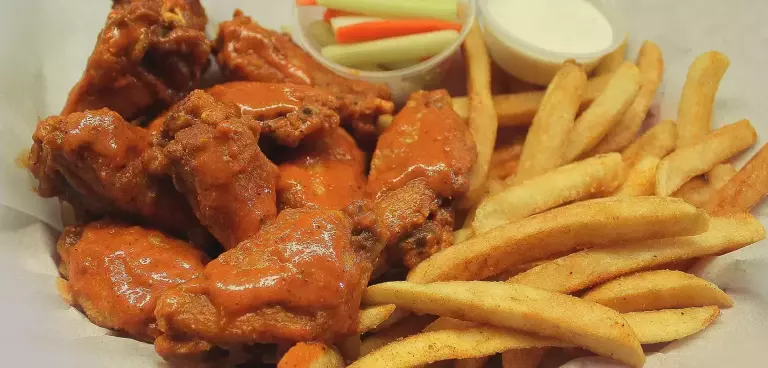 The 7 Best Spots For Chicken Wings In Dallas | Enjoy Travel