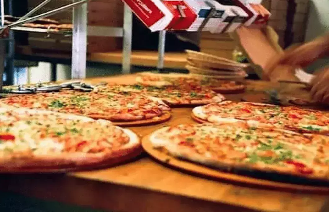 The 50 Best Places For Pizza In California | Enjoy Travel