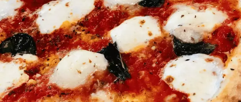 The 25 Best Pizzas In Wisconsin | Enjoy Travel