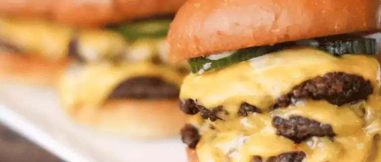 The 50 Best Burgers In The Midwest | Enjoy Travel
