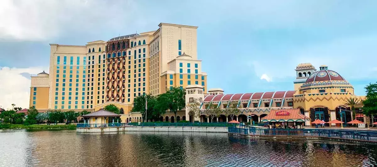 7 Tips For Choosing The Best Disneyland Hotel | Enjoy Travel