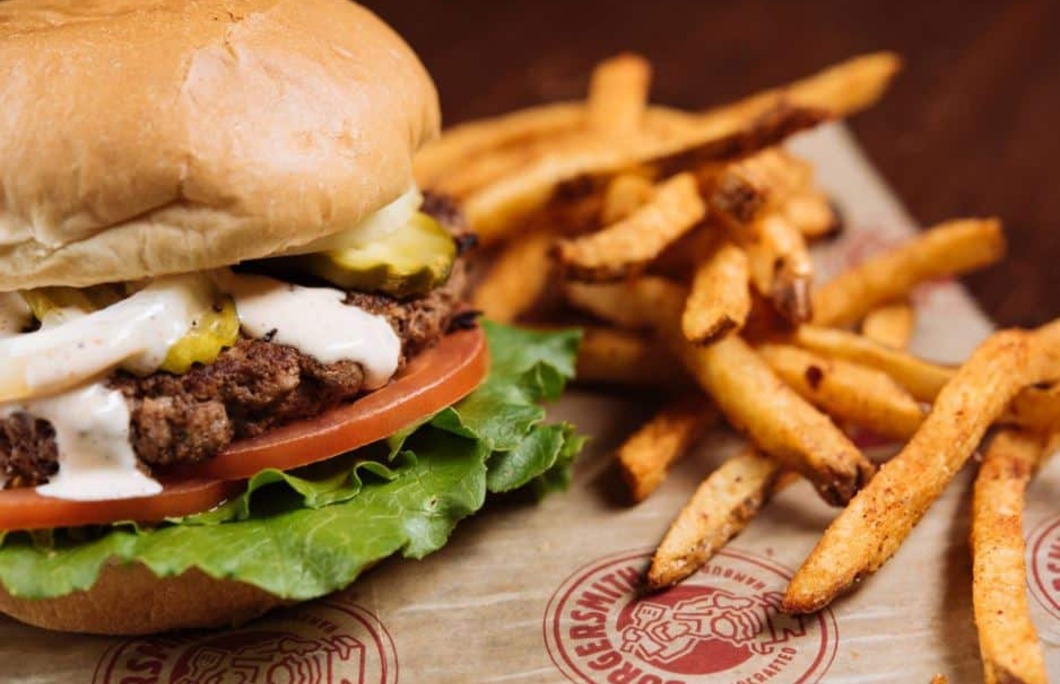 The 25 Best Burgers In Louisiana | EnjoyTravel.com