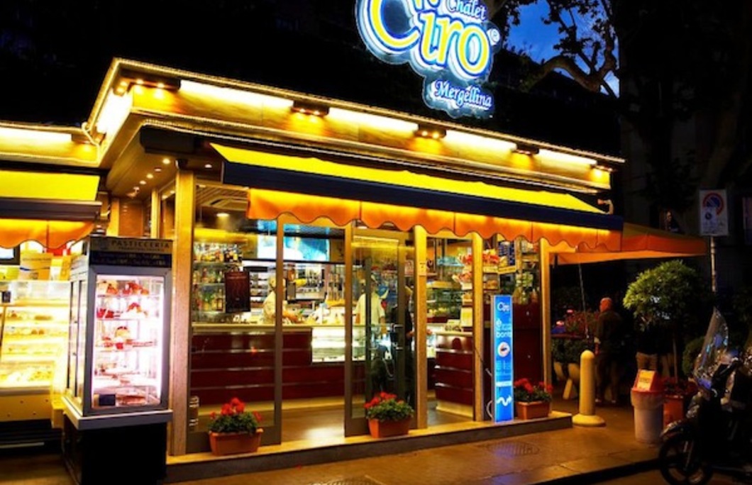 The 7 Best Coffee Shops In Naples | EnjoyTravel.com