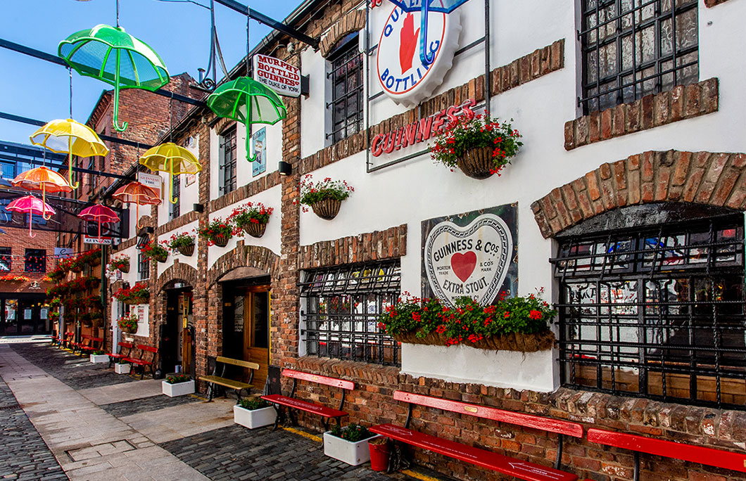 7 Of The Best Bars In Belfast | EnjoyTravel.com