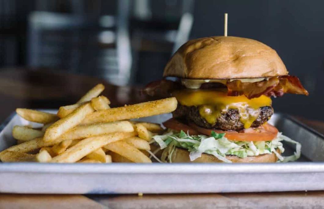 The 25 Best Burgers In Louisiana | EnjoyTravel.com