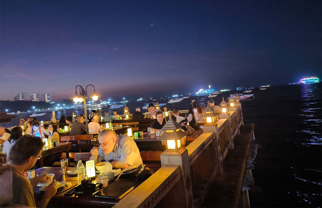 Best Bars In Pattaya, Thailand | Enjoy Travel